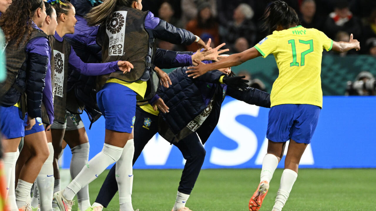 Borges hat-trick as Brazil put on the style, Germany also win big