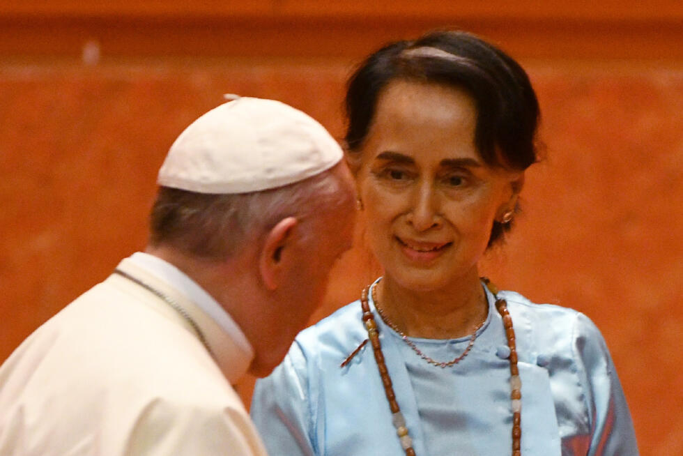 Pope offers refuge to Myanmar's jailed Suu Kyi: report