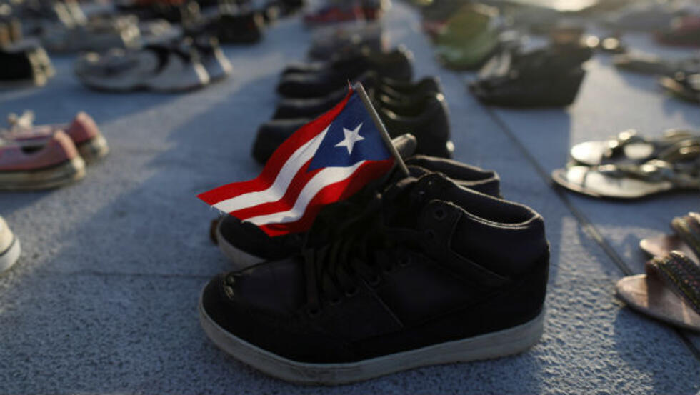 Puerto Rico: con cientos de zapatos recuerdan a los fallecidos del ...