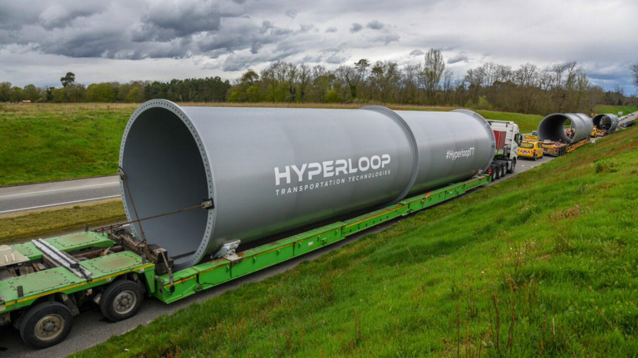 Hyperloop TT commence à installer la piste d’essais de son train du futur à Toulouse