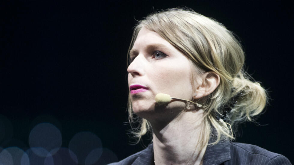 Un juez estadounidense ordena la liberación de la hacker Chelsea Manning
