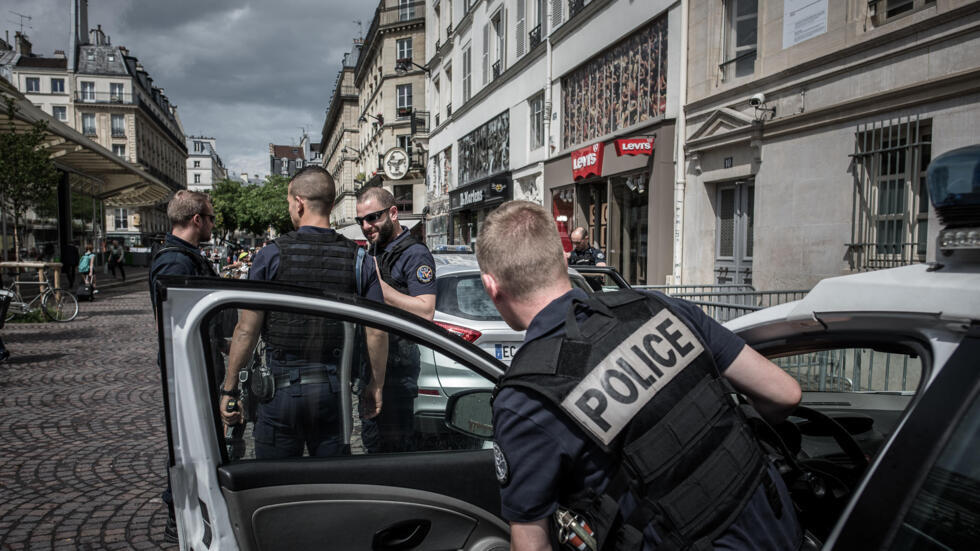 How teenage pranksters triggered major terror alert in Paris