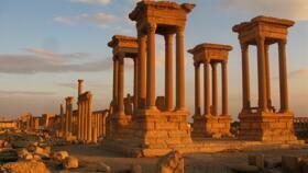 Why have IS militants spared ancient Palmyra?