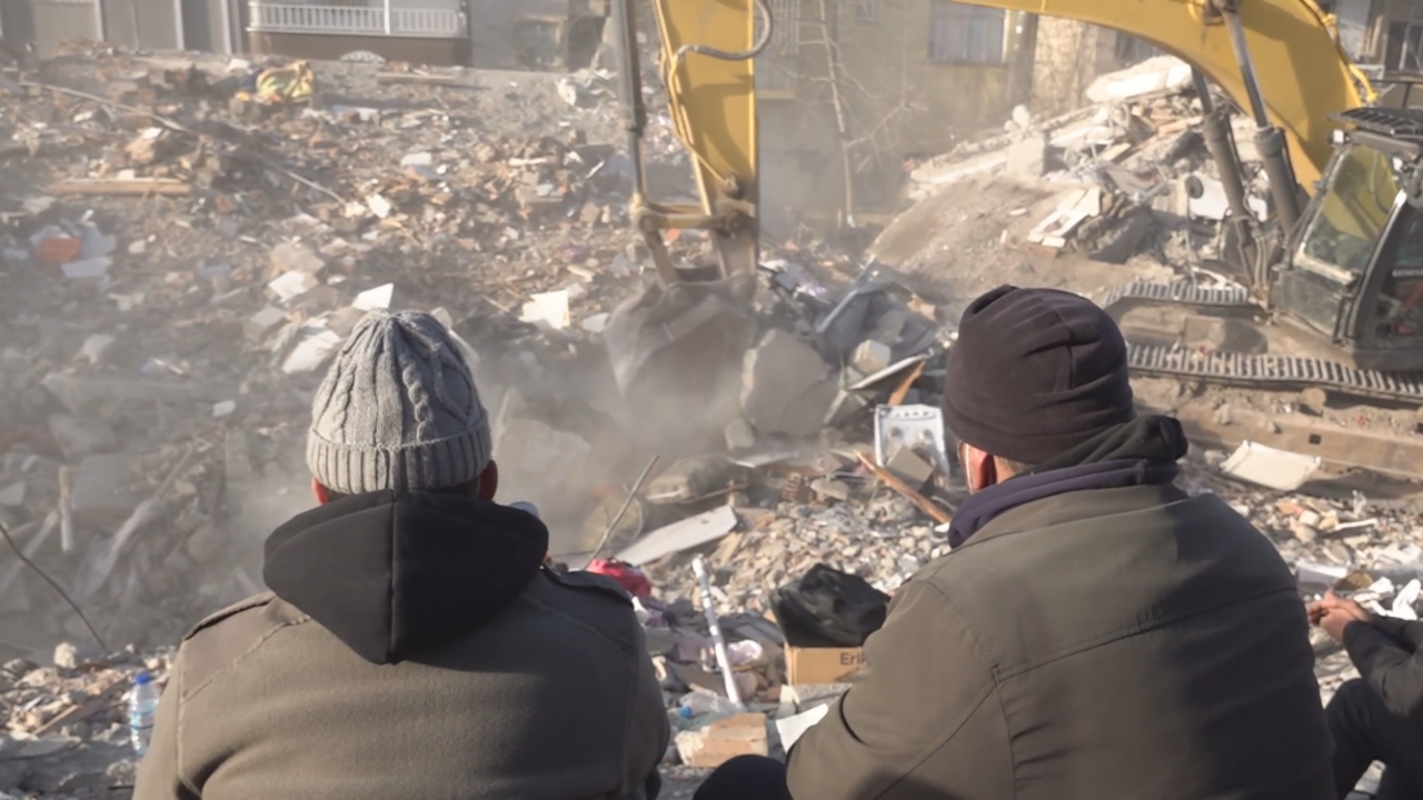 International rescue teams in Turkey work under watchful eyes of families