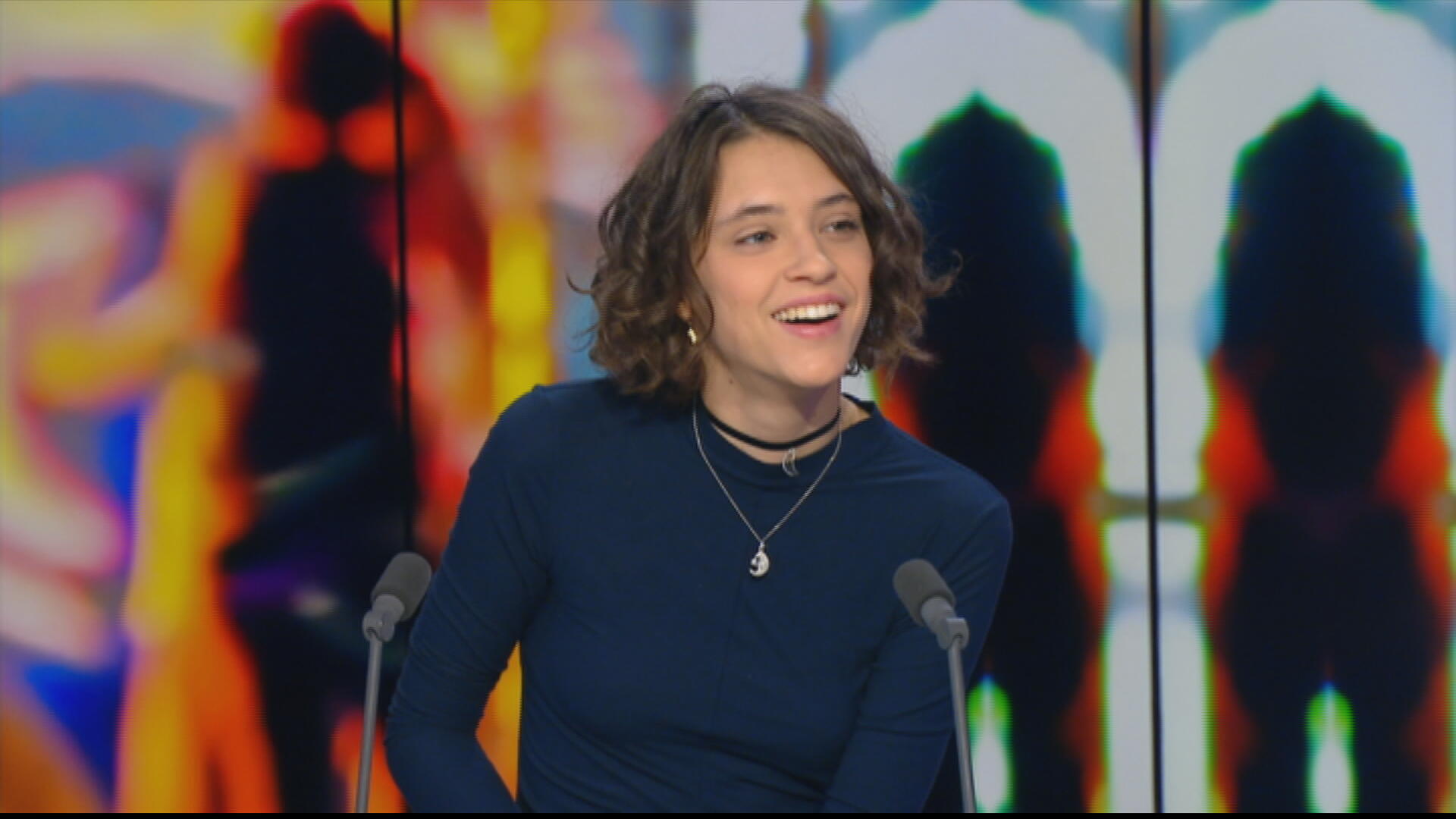 Pomme : un premier album aux sonorités folk et pop - À l'Affiche