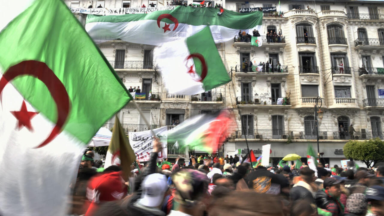 Algeria's protesters expand focus to political elite beyond Bouteflika