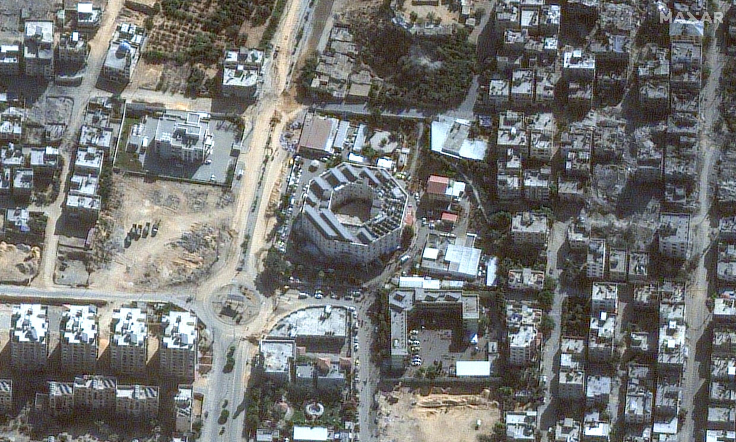 Gaza hospitals caught in the middle of Israel-Hamas war