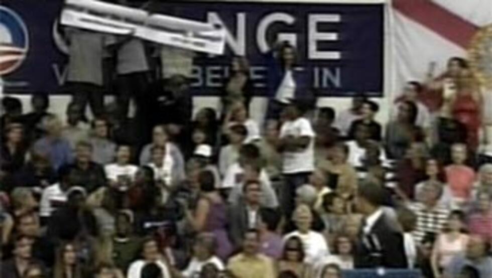 Obama heckled by "black community"