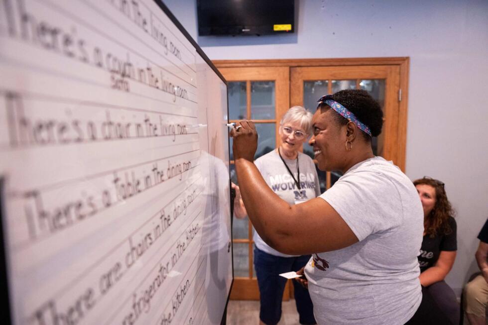 In Springfield, Ohio, chaos, bomb threats -- and English lessons