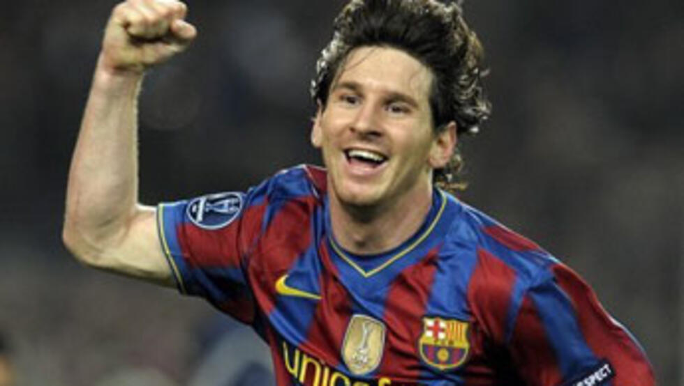 Majestic Messi scores all four to fire Barcelona into semis