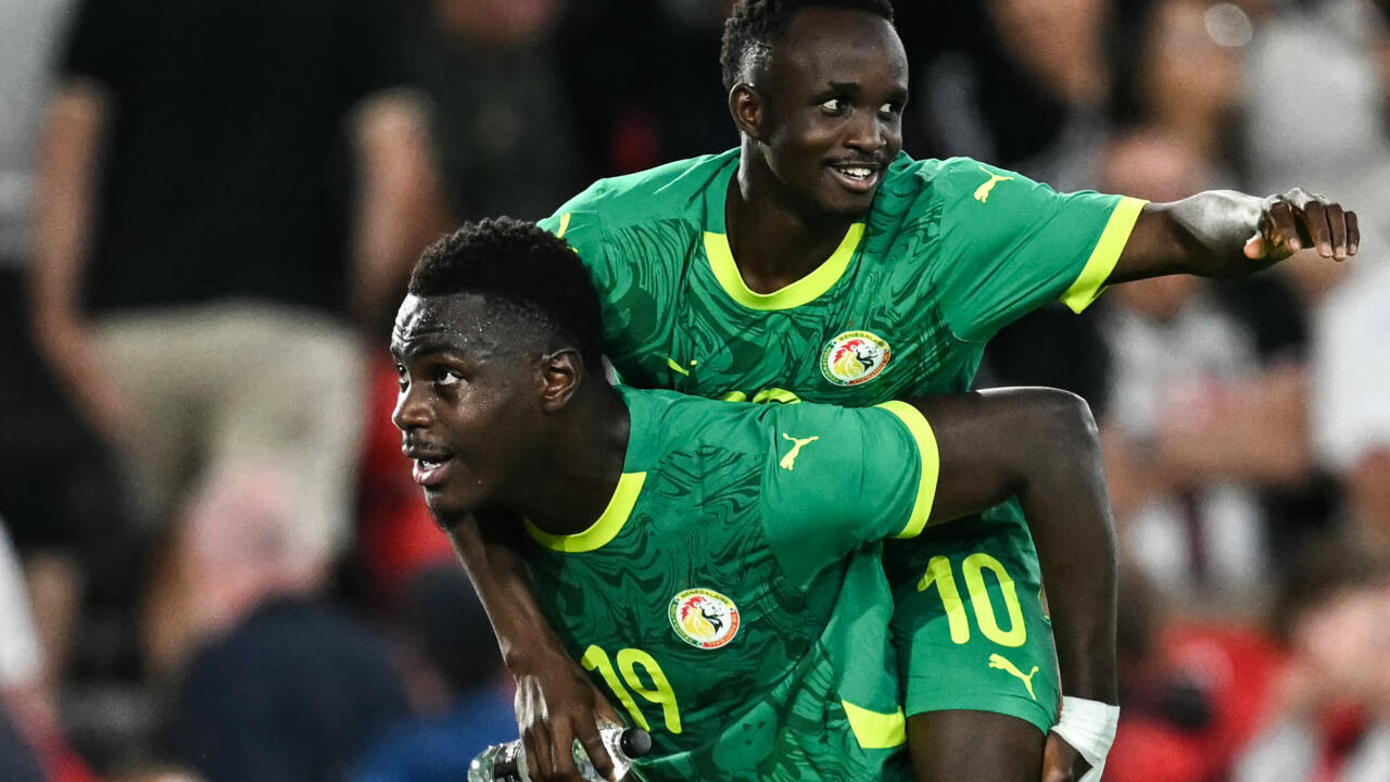 Football : le Sénégal signe une victoire historique en Angleterre ...