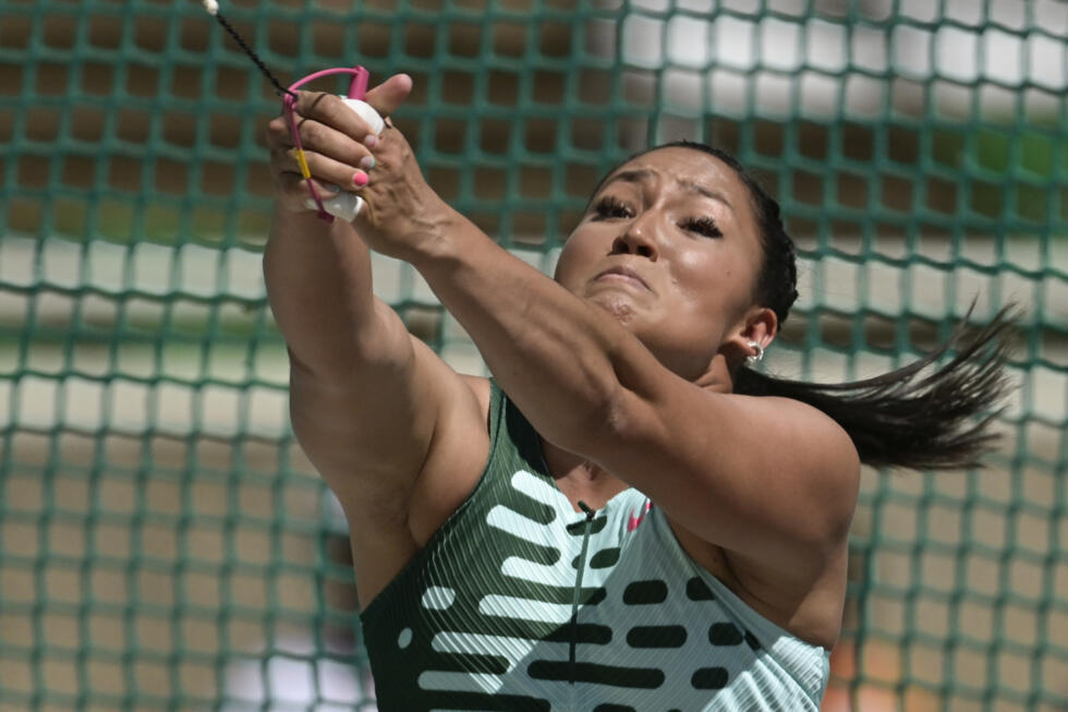 World gold would be 'huge' for Native Americans, says tearful Kassanavoid