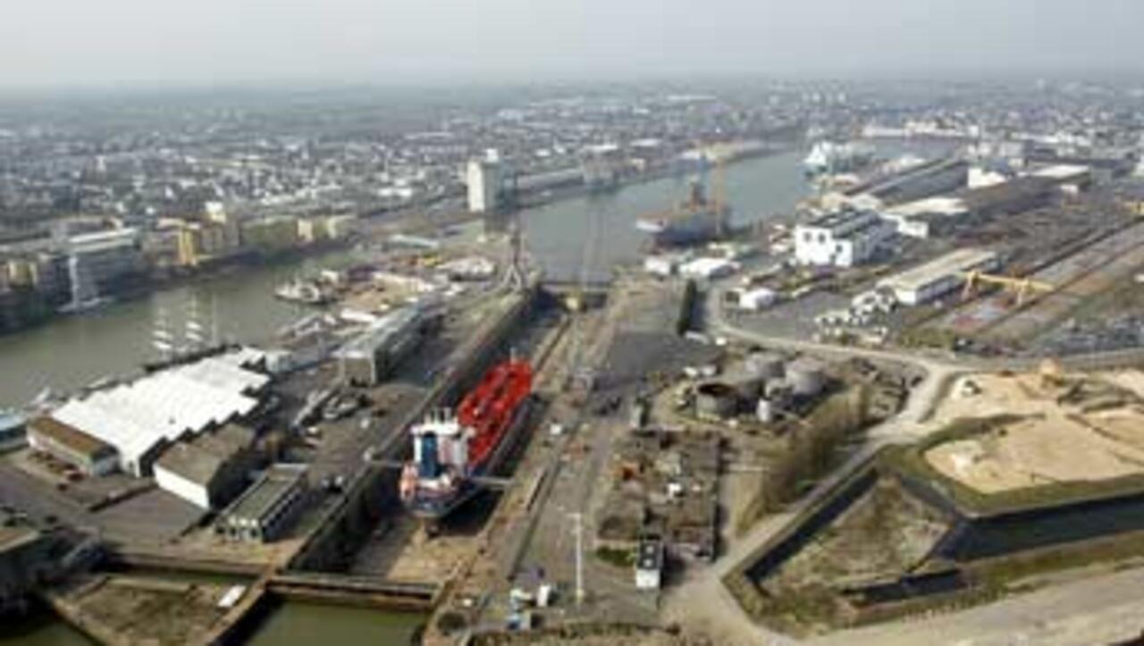 South Korea's STX takes over Norway's Aker Yards