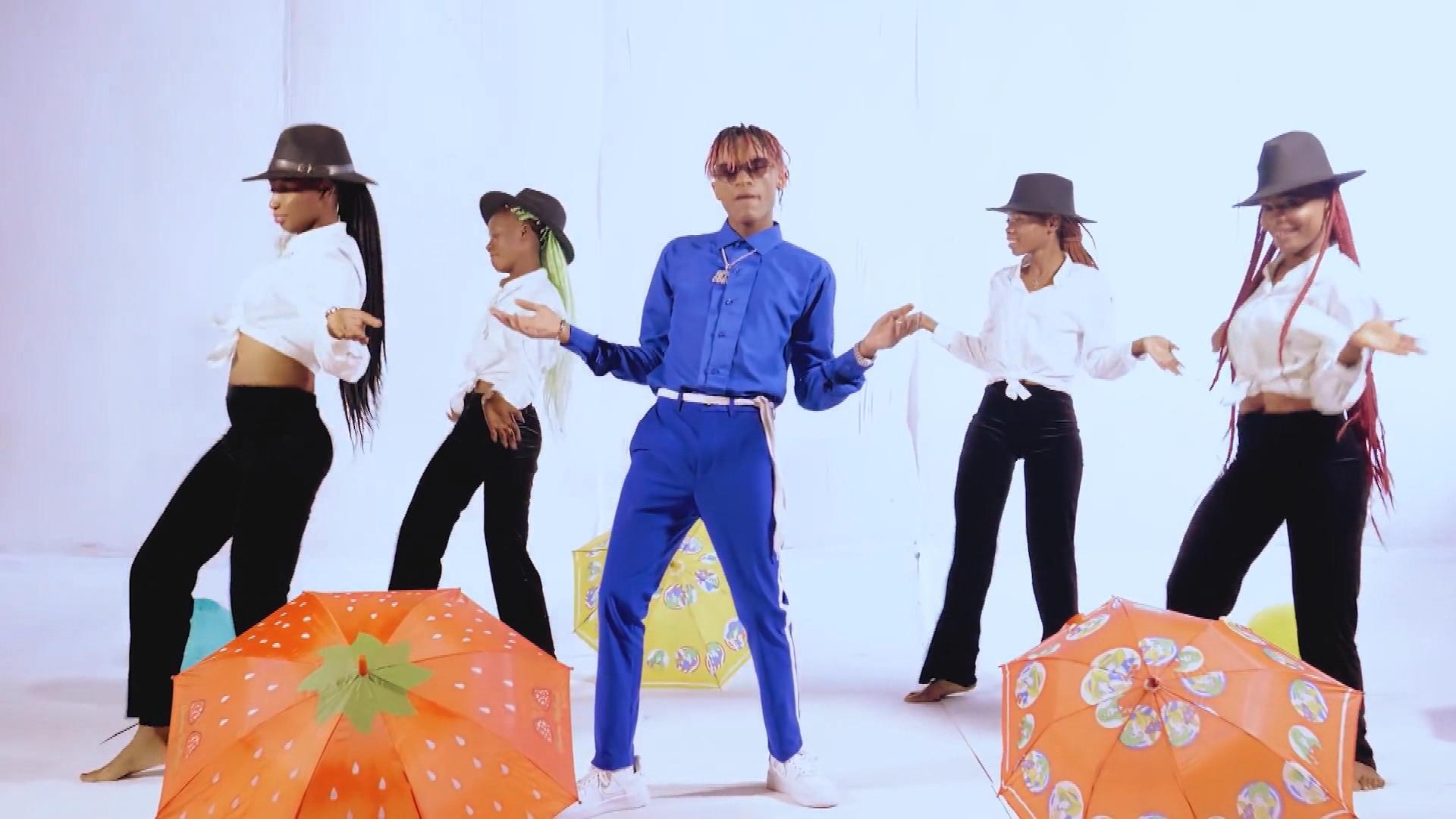 Innoss'b, nouvelle star de la musique congolaise - À l'Affiche