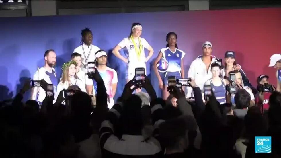 French athletes parade kit for upcoming Olympic games - France 24