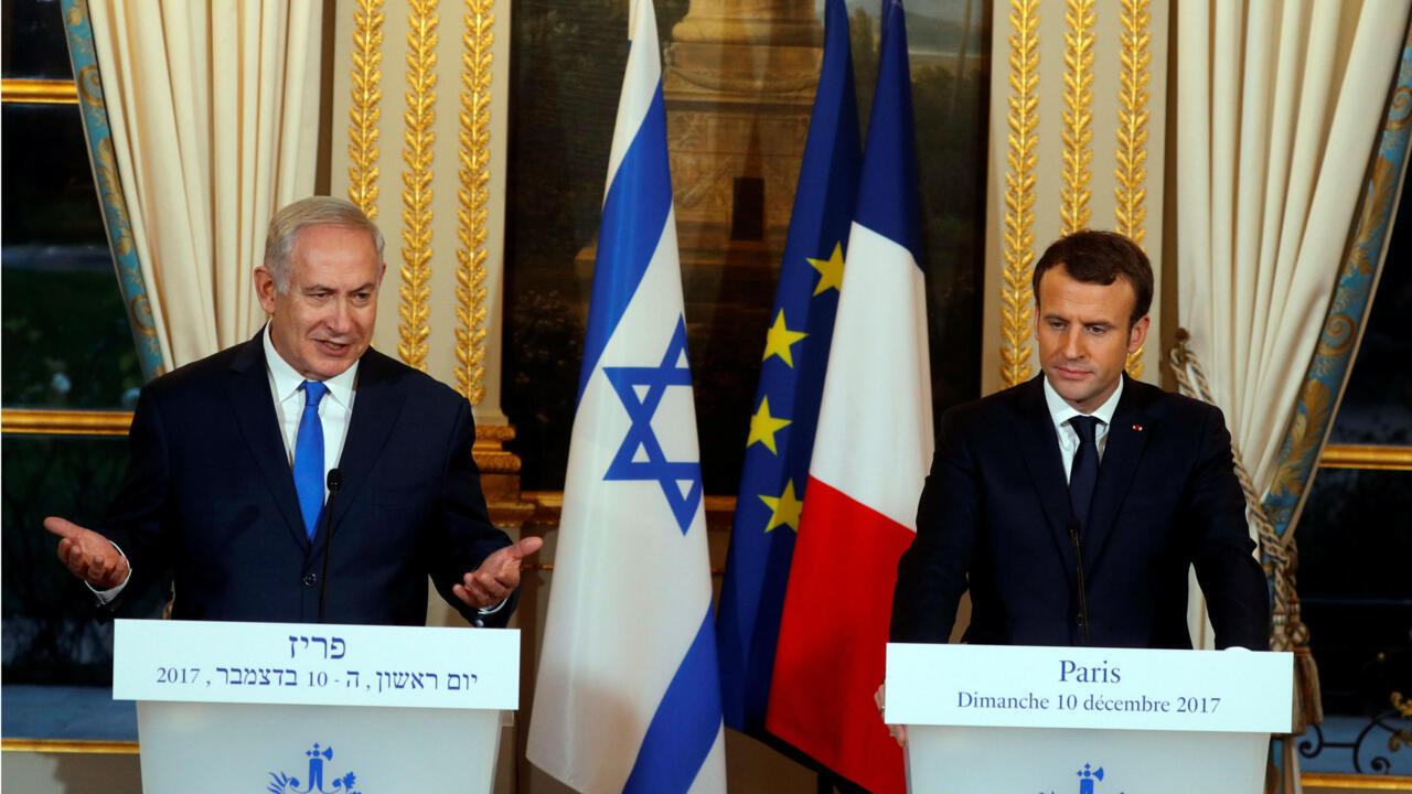 Macron pide a Netanyahu darle “una oportunidad a la paz”