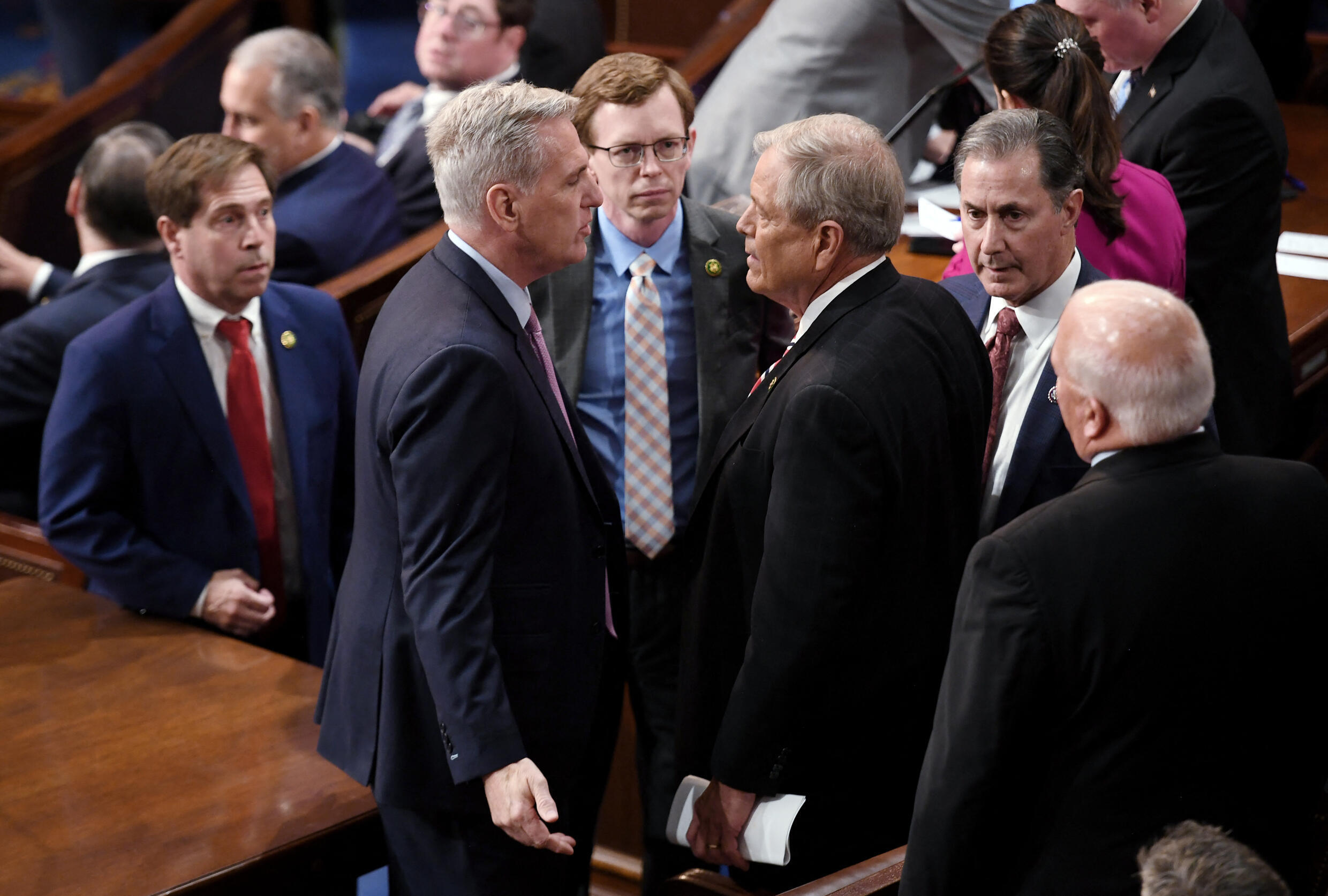 McCarthy gana la presidencia de la Cámara tras 15 votaciones y una ...