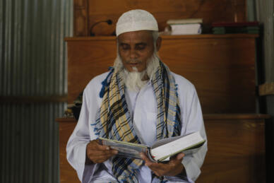 Bangladesh opens mosque for transgender hijra community