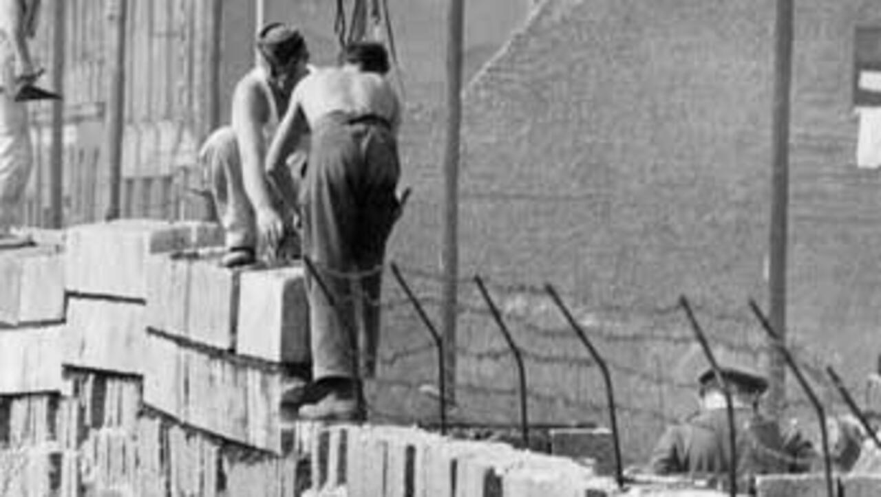 The rise and fall of the Wall: a timeline