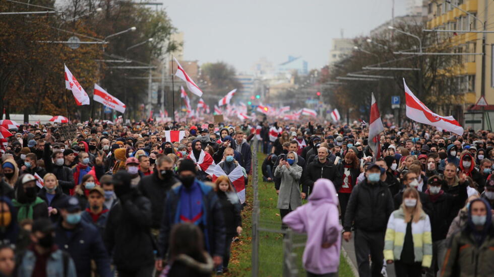 Fresh protests erupt in Belarus ahead of national strike ultimatum