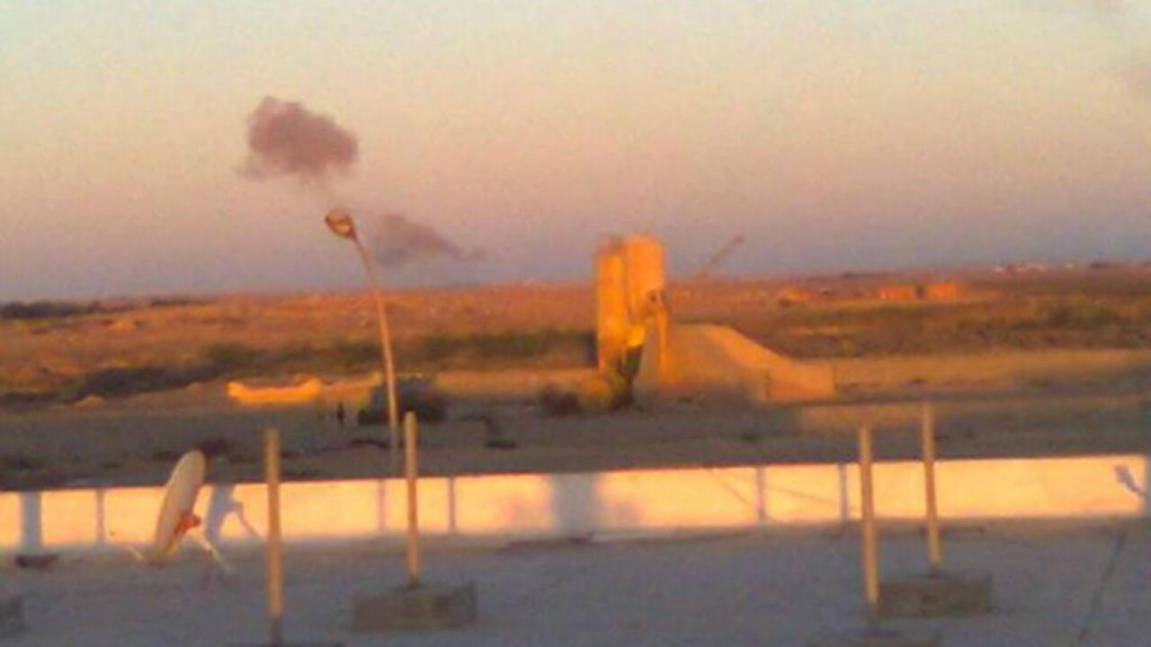 IS group claims capture of Libyan town amid clashes at oil terminal