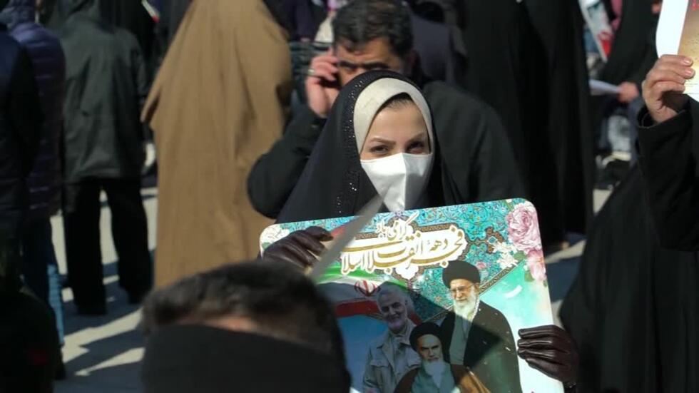 Iran, deux mondes à part : plongée au cœur de la société iranienne ...