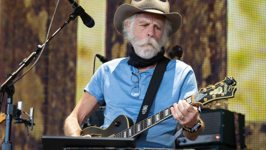 Les "Deadheads" en deuil: Bob Weir, guitariste des Grateful Dead, est ...