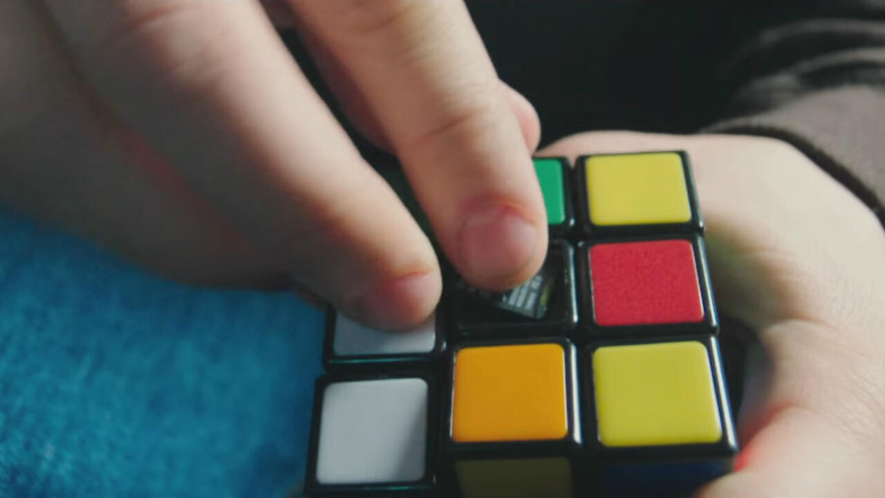 Edward Snowden a-t-il vraiment fait trembler la NSA avec un Rubik’s Cube