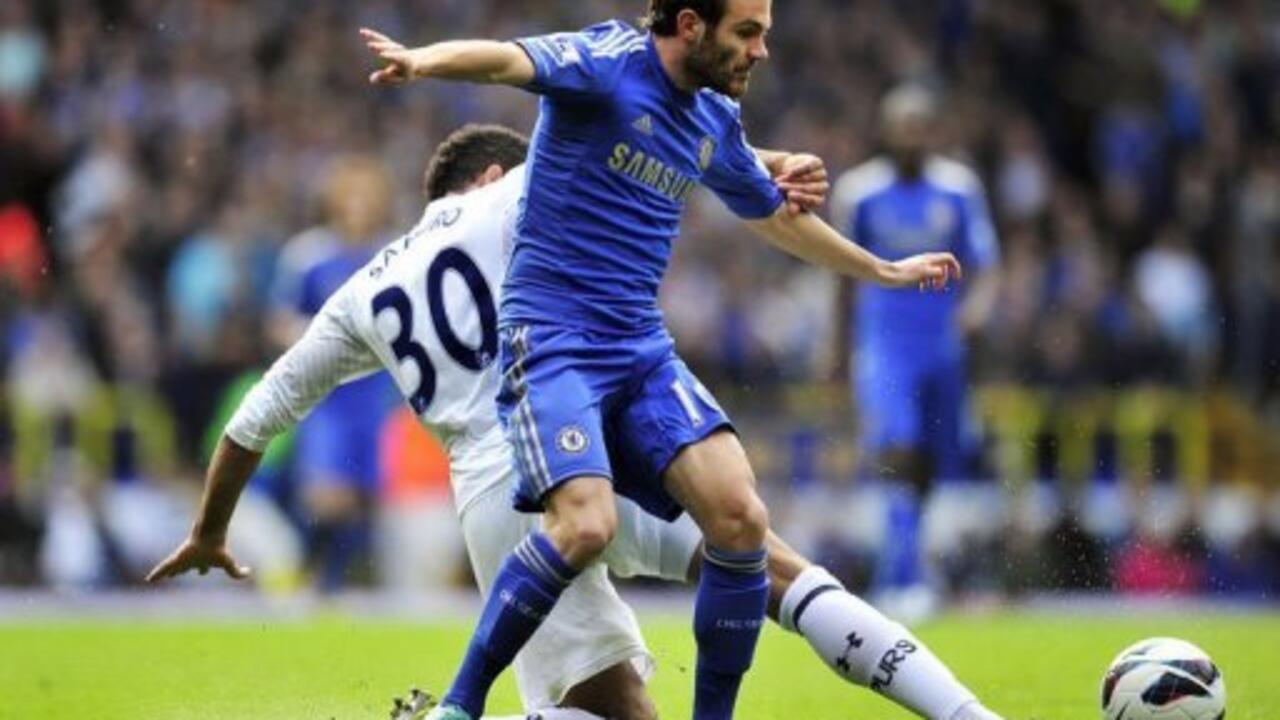 Chelsea boosts Premier League lead with 4-2 win over Tottenham