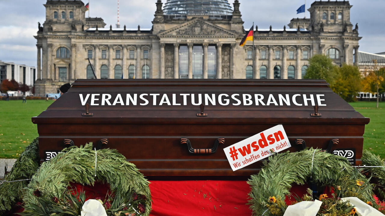 Virus second wave douses hopes of German economic recovery - France 24