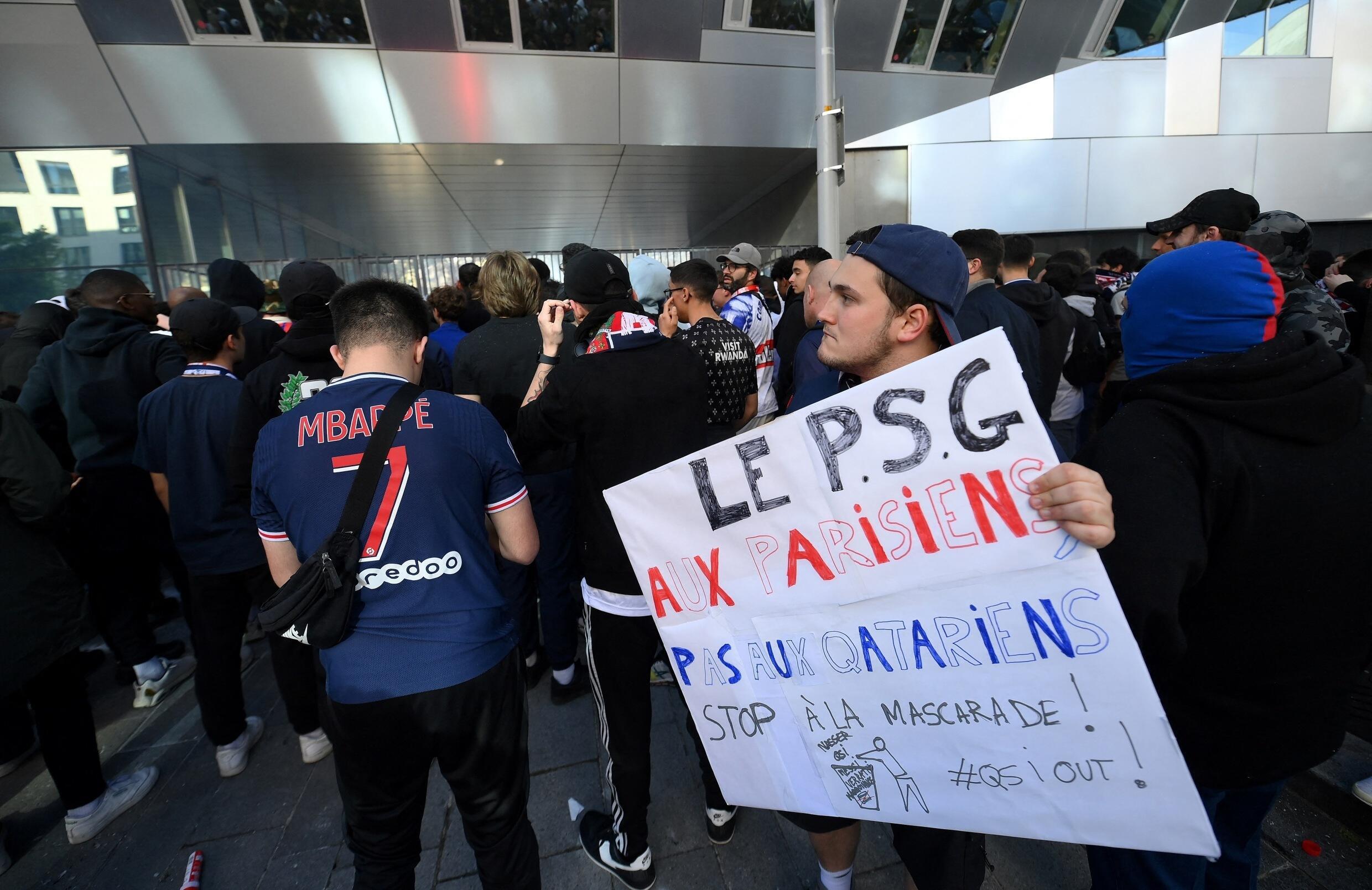 ‘Sincerely worried’: PSG fans protest over Messi saga, disappointing form