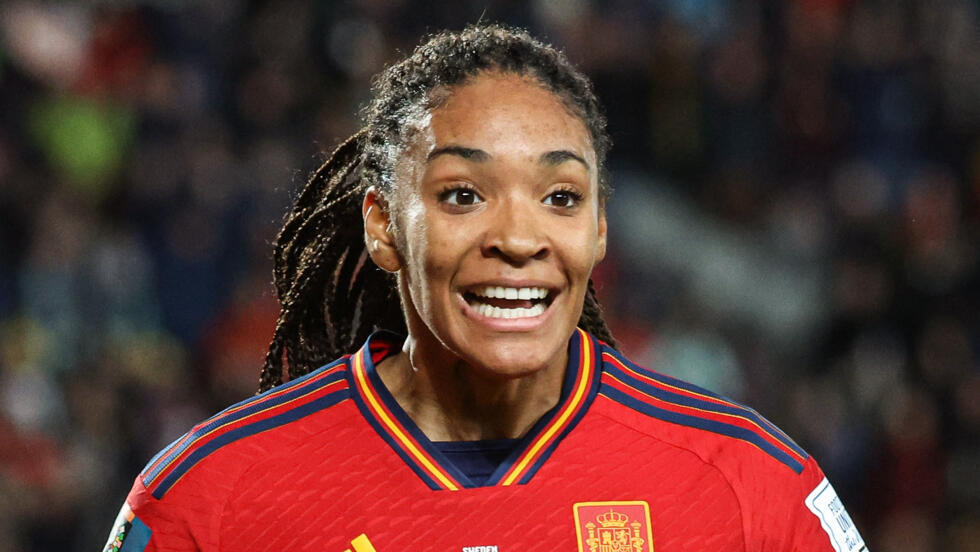 Former athlete Paralluelo gives Spain X factor at World Cup