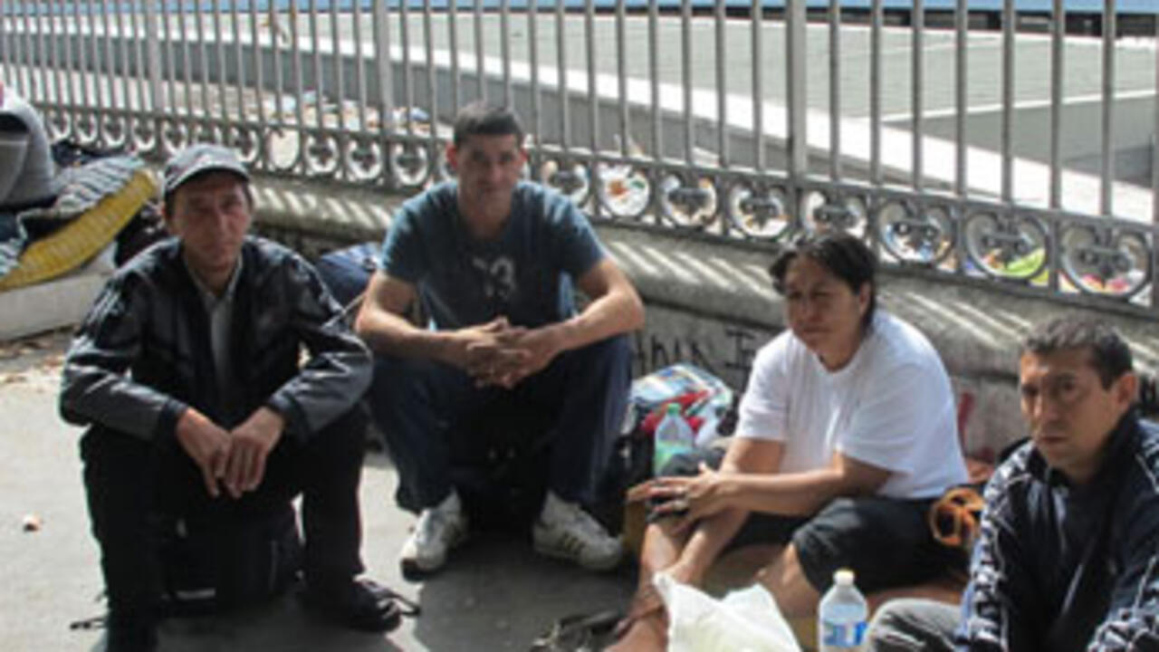 Roms à Paris : "Ici, au moins, les poubelles sont pleines