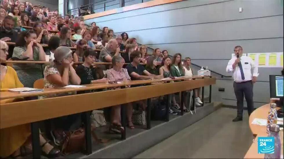 Francia: difícil regreso a clases por la escasez de maestros - France 24