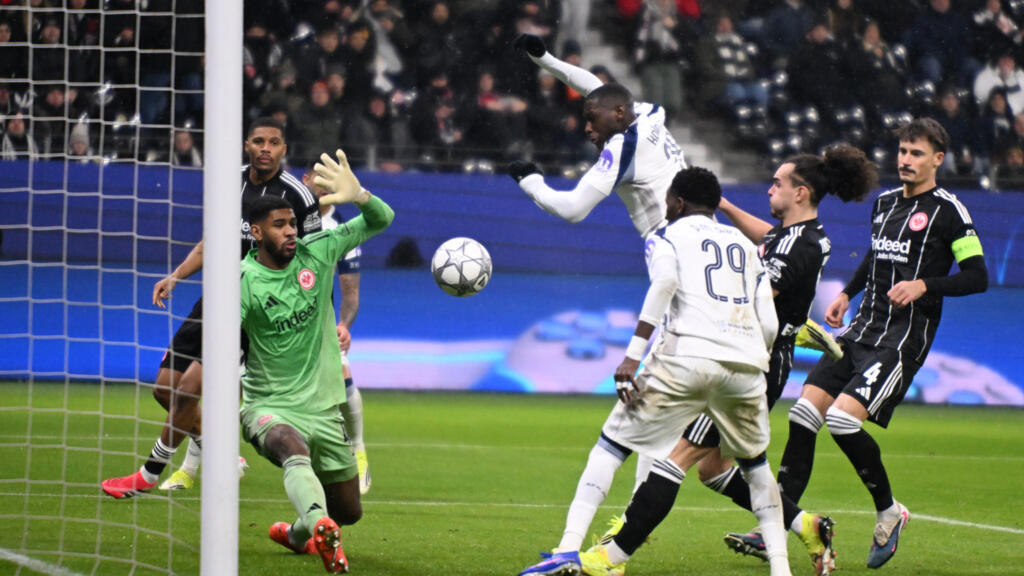 Kolo Muani and Solanke send Spurs into Champions League last 16