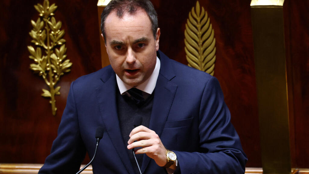 French Prime Minister faces dual no-confidence votes over budget ...