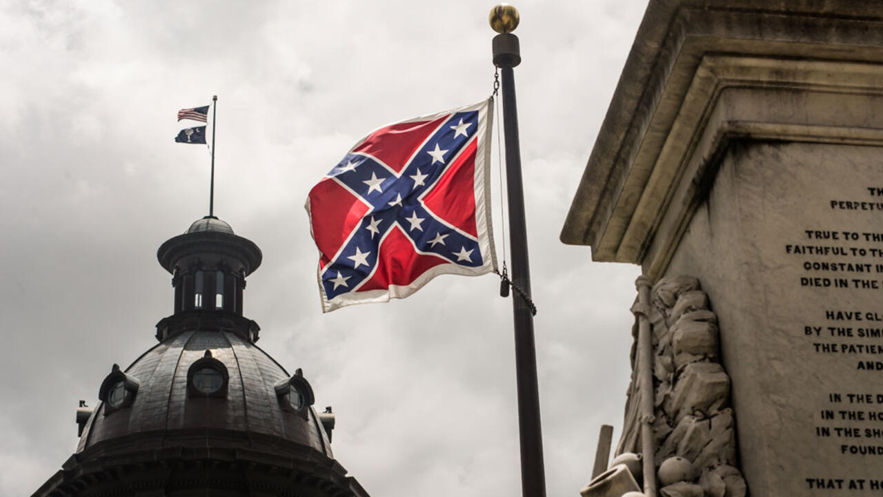 South Carolina backs bill to remove Confederate flag