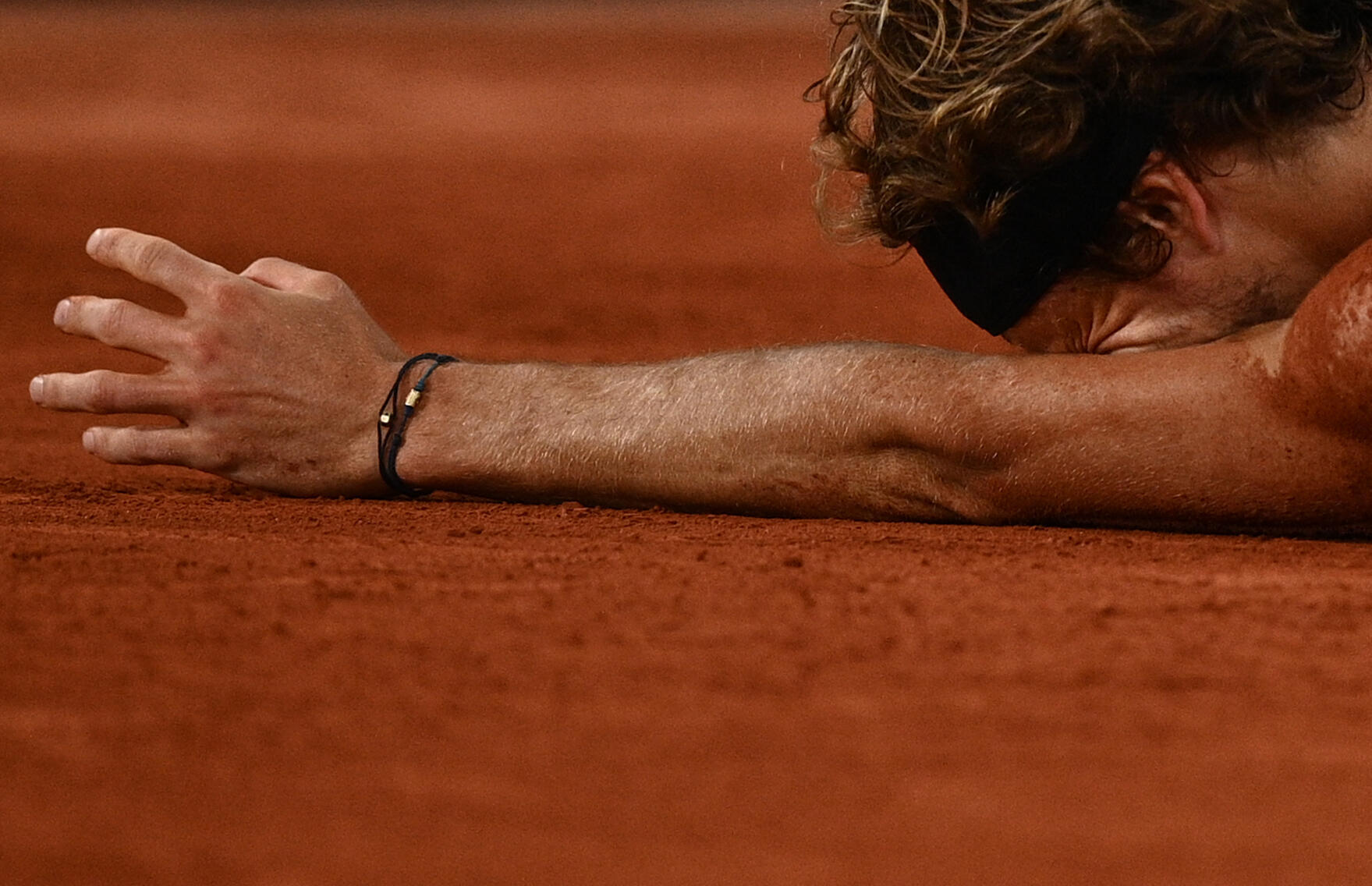 Nadal into 14th French Open final as Zverev quits with horror injury