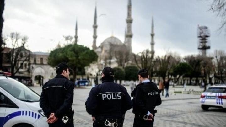 Far-left militants killed after attack on Istanbul police