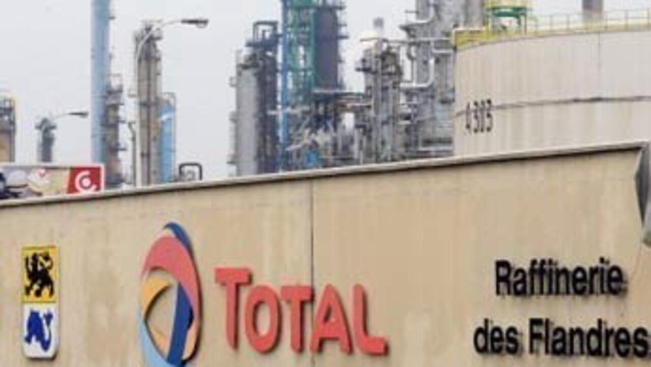 Oil giant Total reopens Dunkirk plant after nationwide strikes