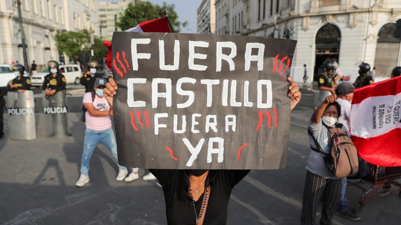 Perú: Pedro Castillo anuncia proyecto de ley para consultar cambio de ...