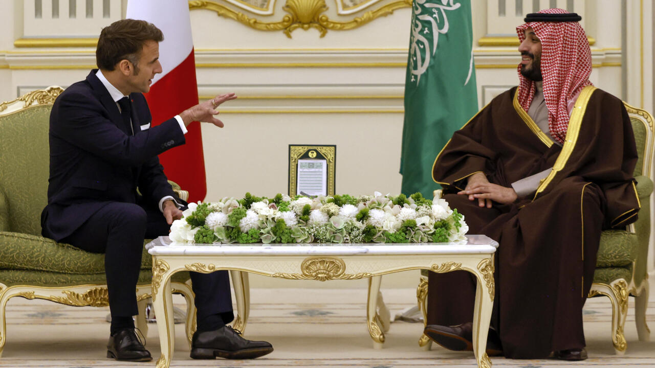 Macron and Saudi crown prince sign partnership deal, call for Lebanon ...