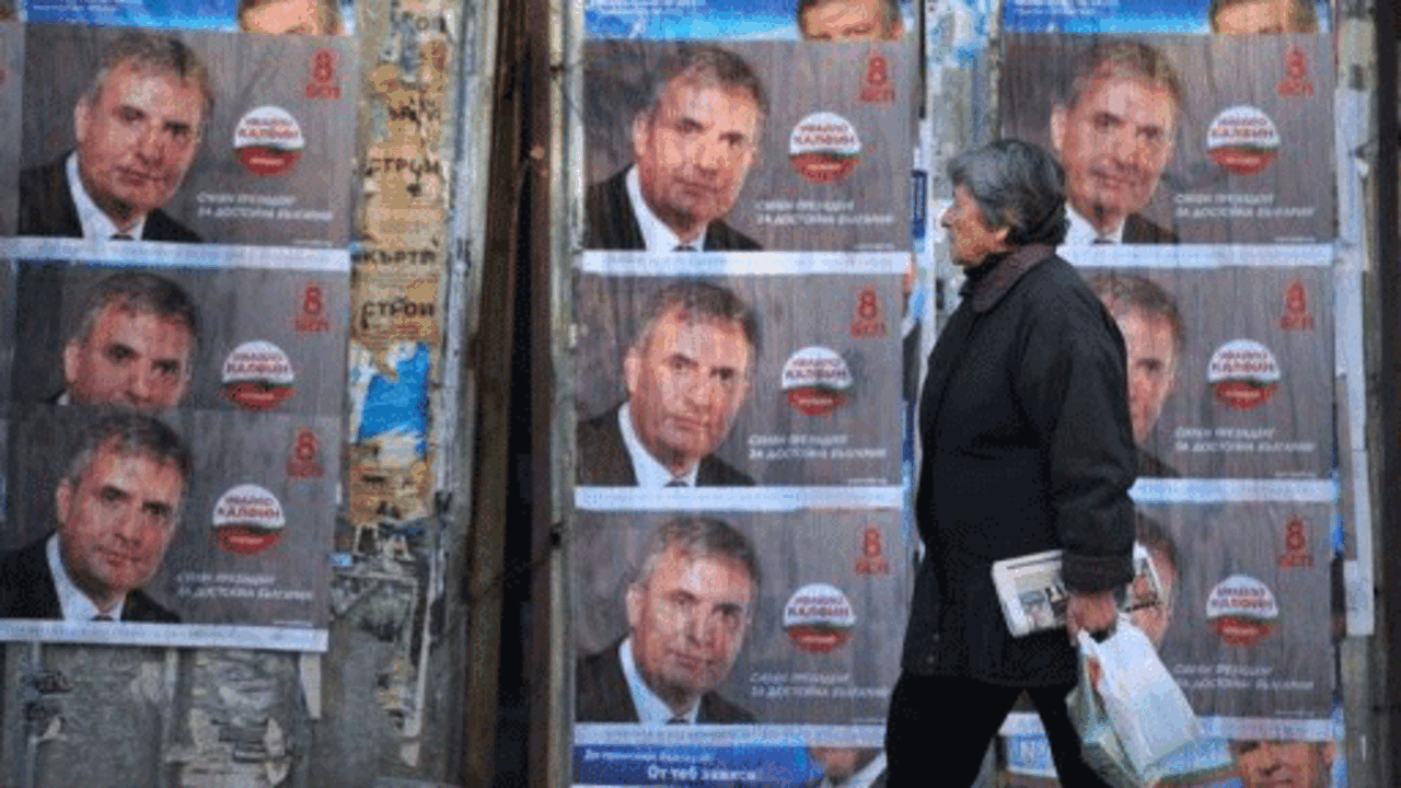 Bulgaria’s presidential election heading for run-off - France 24