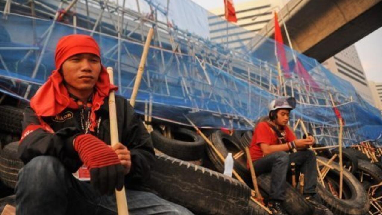 Premier vows to retake 'red shirt' protest site