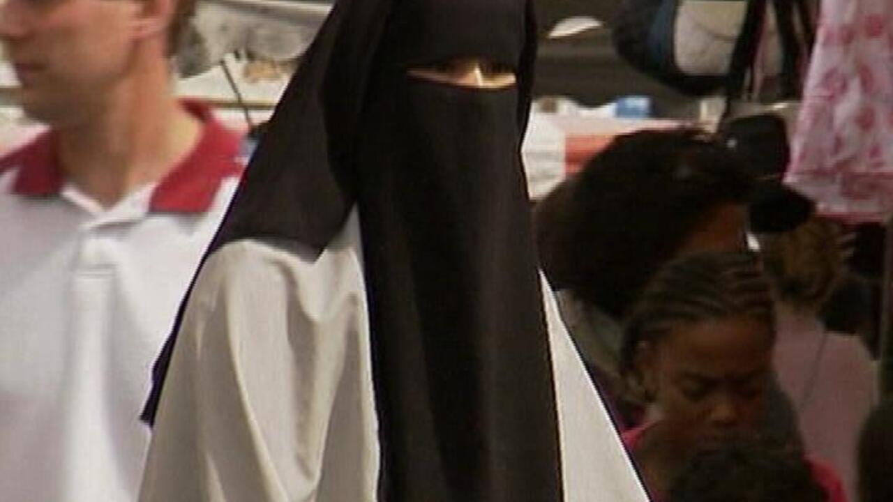 La burqa en questions - Focus