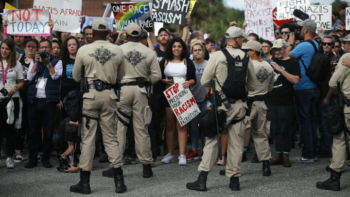 Far-right speech prompts protests, police lockdown in Florida - France 24