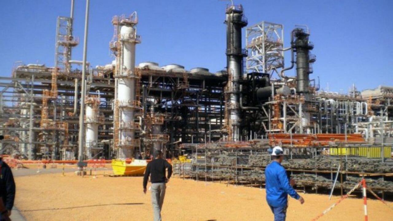 Jihadists launch rocket attack on Algerian oil plant