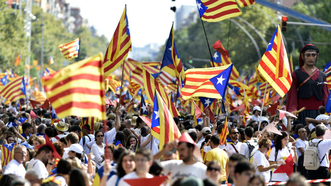 Hundreds of thousands rally for Catalan independence in Barcelona ...