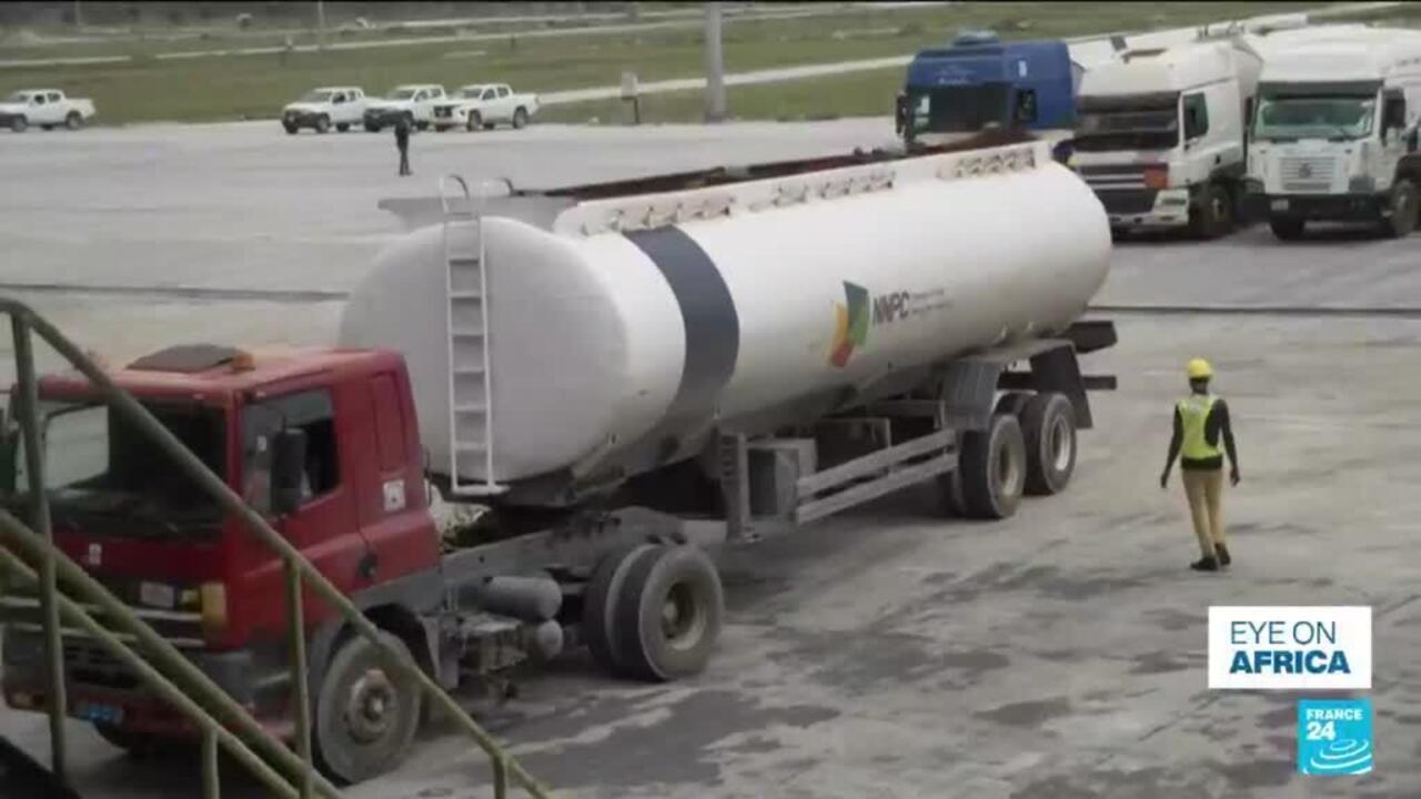 Nigeria's Dangote refinery begins petrol deliveries - France 24