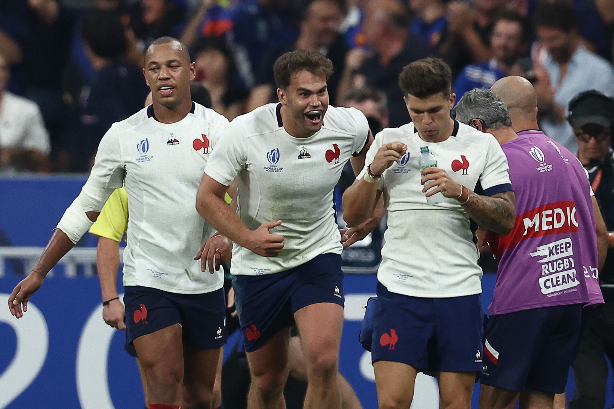 France defeat New Zealand All Blacks in historic Rugby World Cup opener